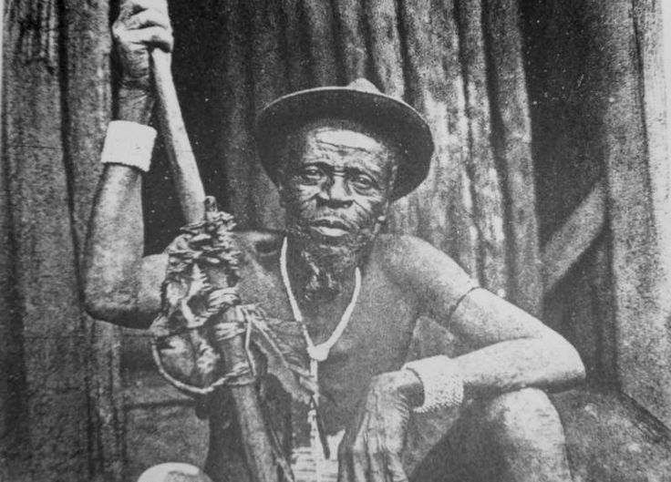 Chief Malabo, from around 1919, was a bridge between the Bubis and the ...